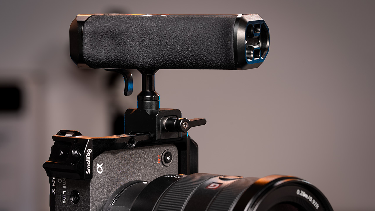SmallRig FX-30 Cage (4183) And Rotating Handle (3260) Review
